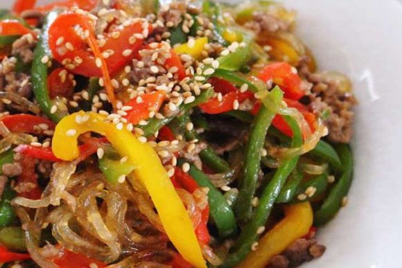 フルーツピーマンの特徴・旬の時期まとめ｜生でも食べられる甘いピーマン | | お役立ち！季節の耳より情報局