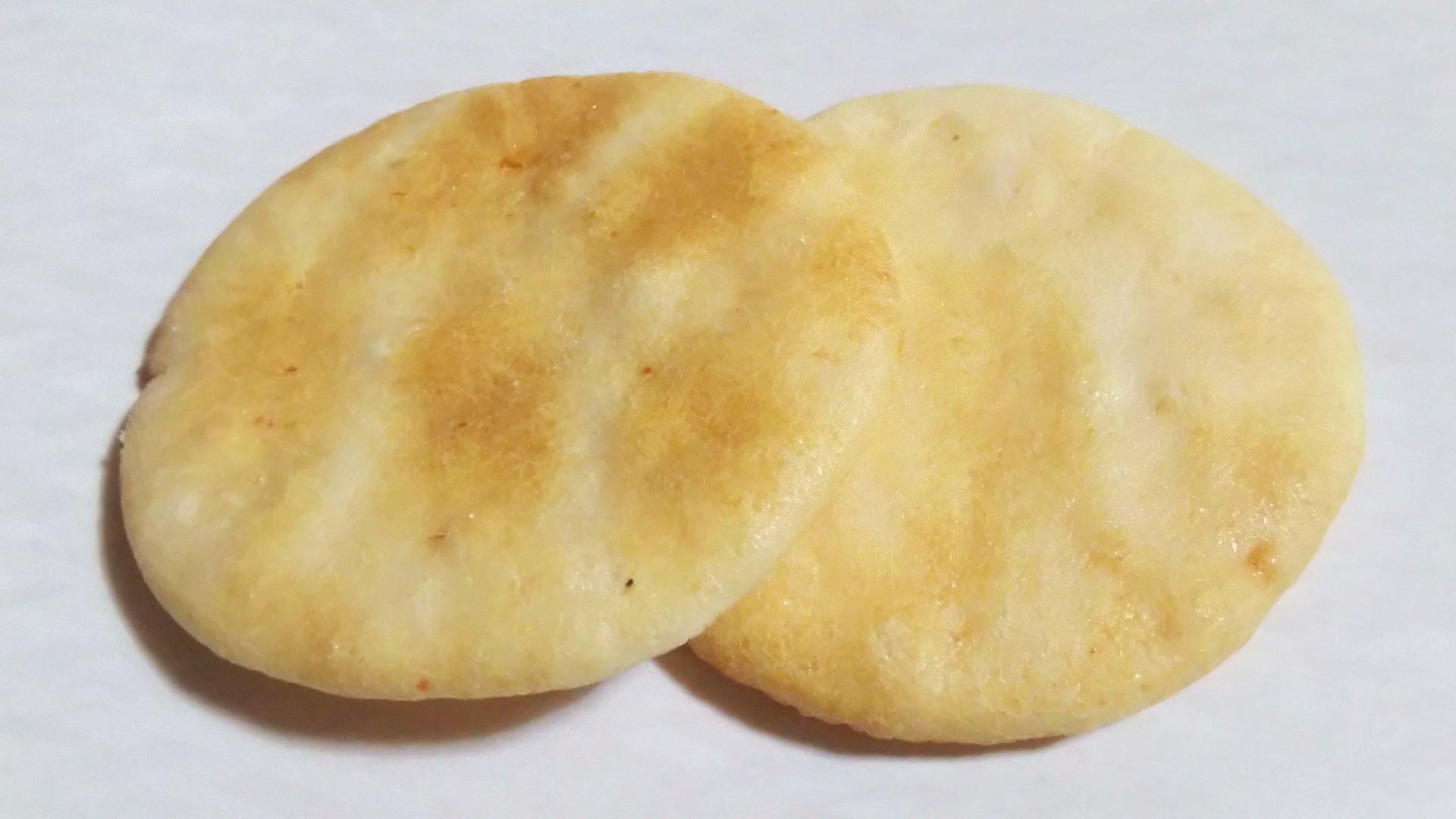 サラダせんべいの味はまずい？美味しい？サラダ味の名前の由来は？ | | お役立ち！季節の耳より情報局